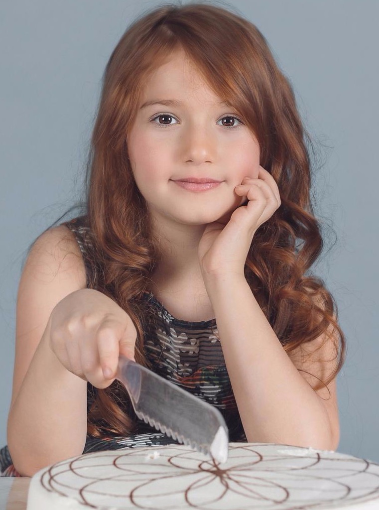 Discover Lilys unique portfolio on MMG Talent!