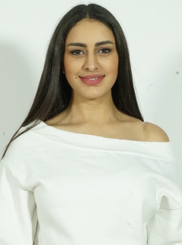 Wafaa from Dubai | Portfolio & Profile - Model, Voice Over, Presenters ...