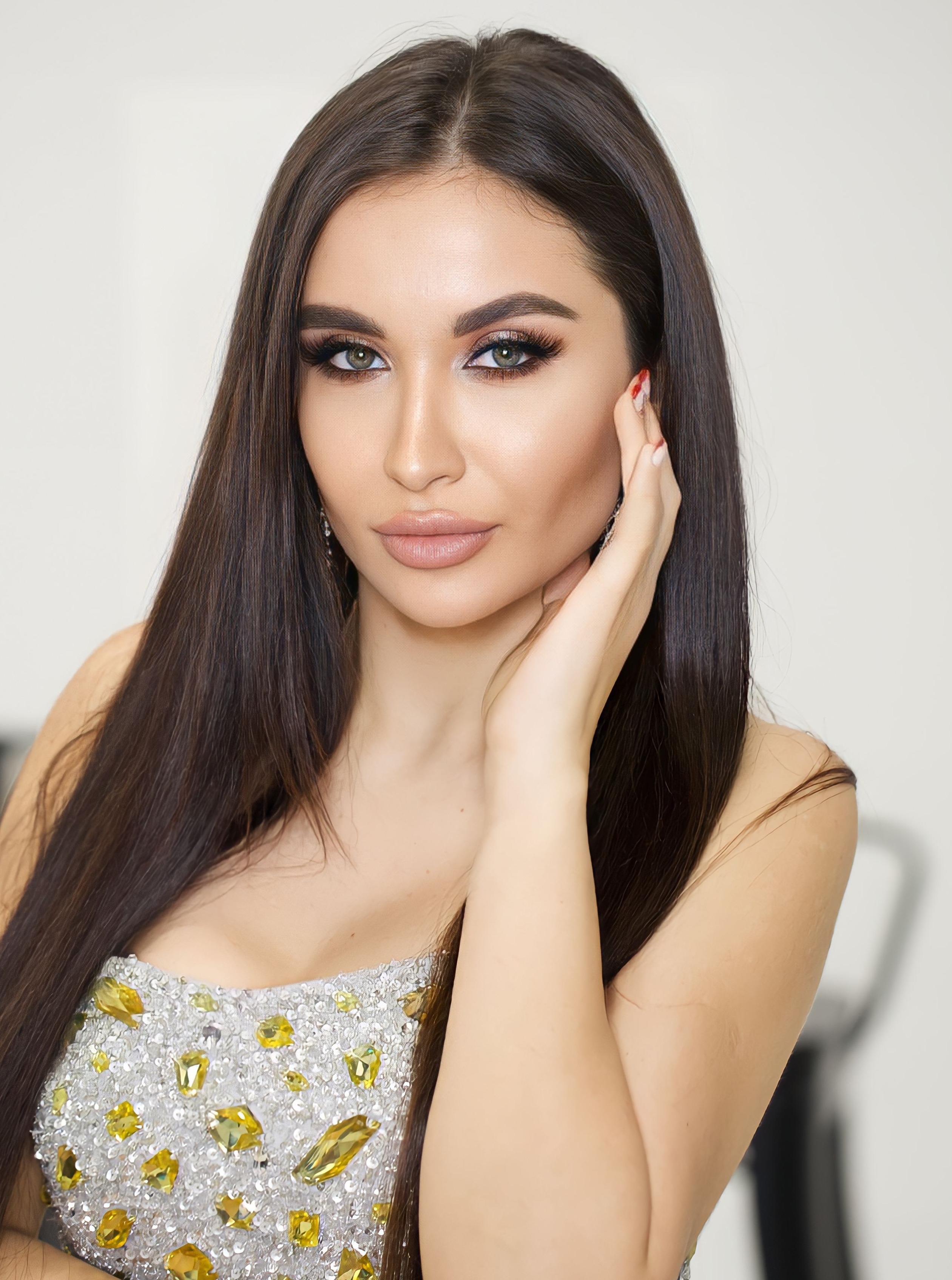 Discover Elenas unique portfolio on MMG Talent!