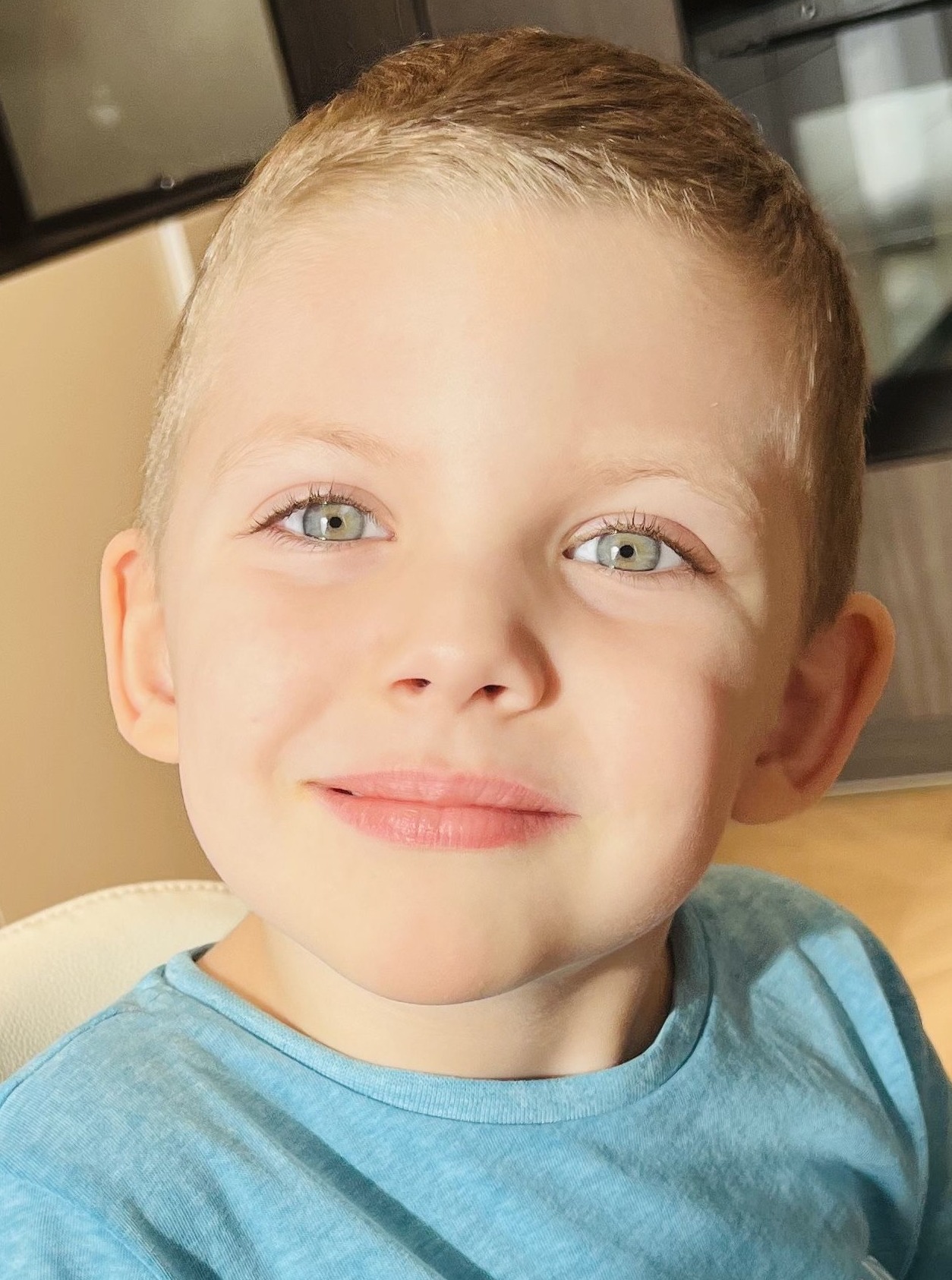 Discover Matveis unique portfolio on MMG Talent!