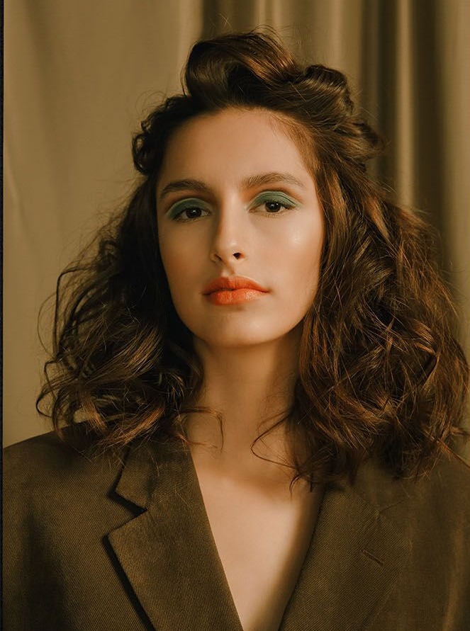 Discover Paula Alexandras unique portfolio on MMG Talent!