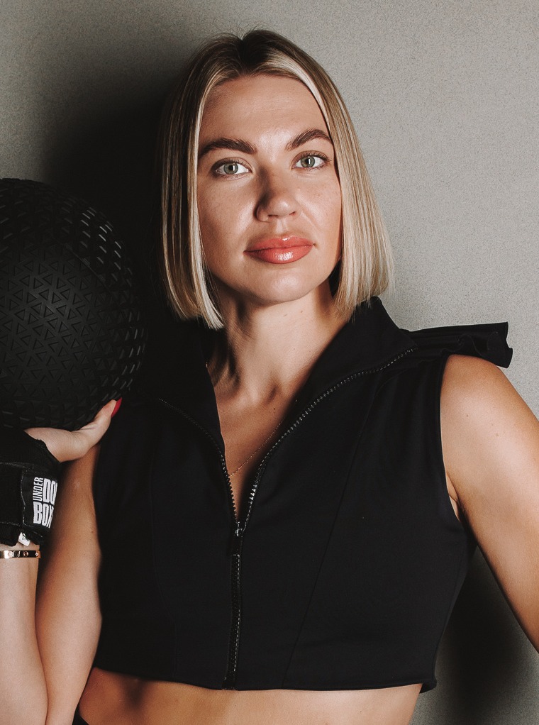 Discover Yulias unique portfolio on MMG Talent!