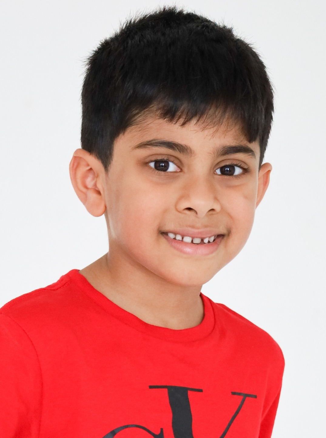 Aaron from Abu dhabi | Portfolio & Profile - Model, Actor | MMG Talent