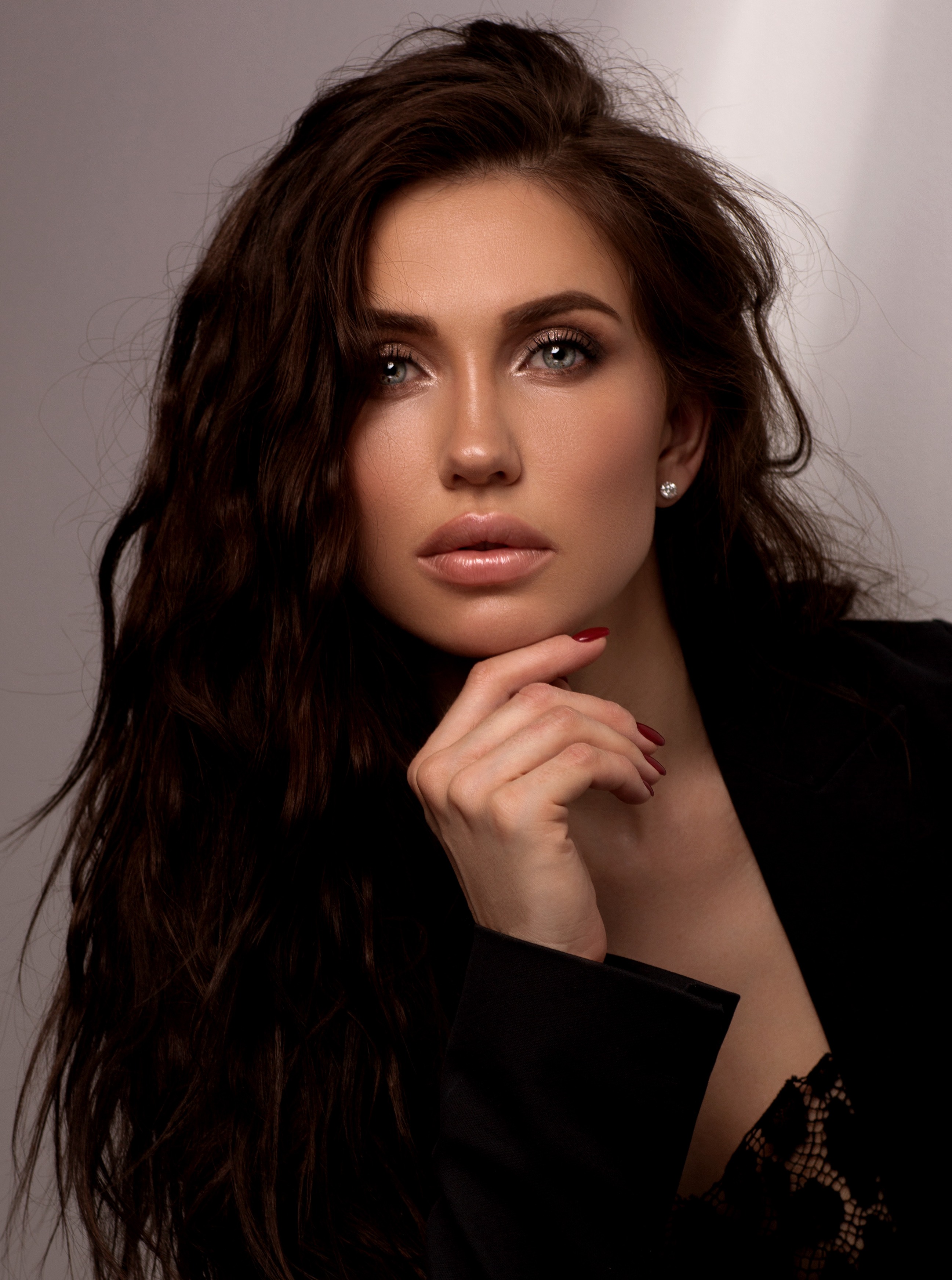 Discover Olgas unique portfolio on MMG Talent!