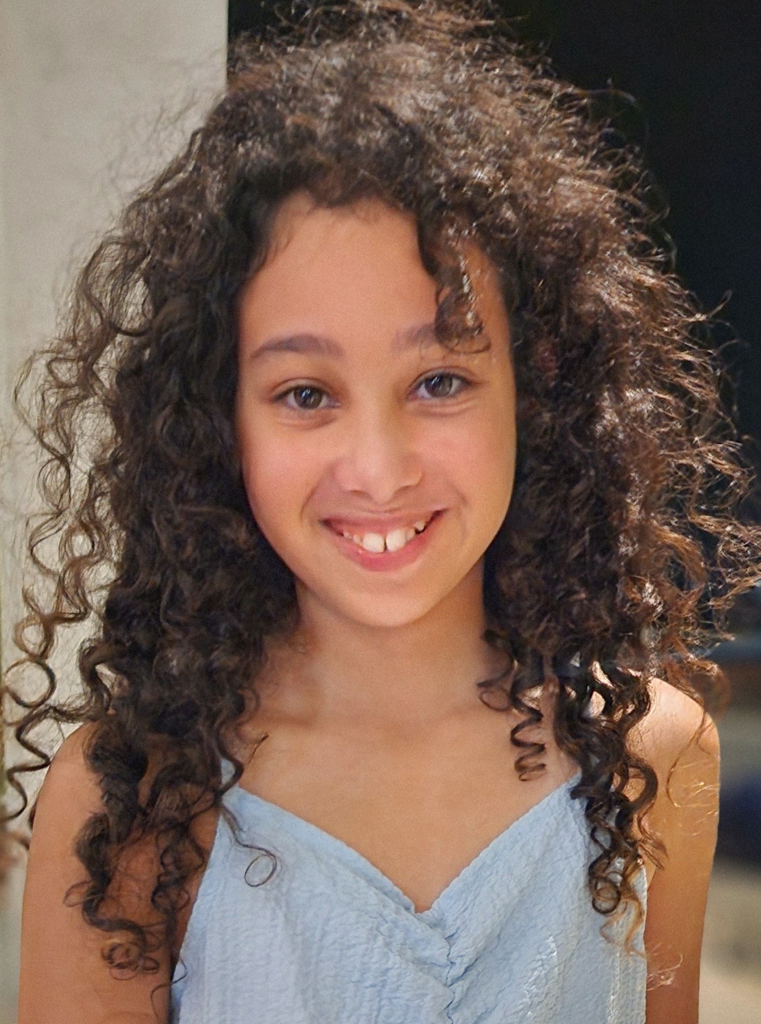 Discover Lyanas unique portfolio on MMG Talent!