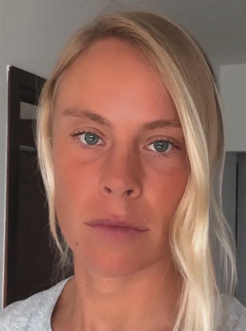 Discover Saras unique portfolio on MMG Talent!