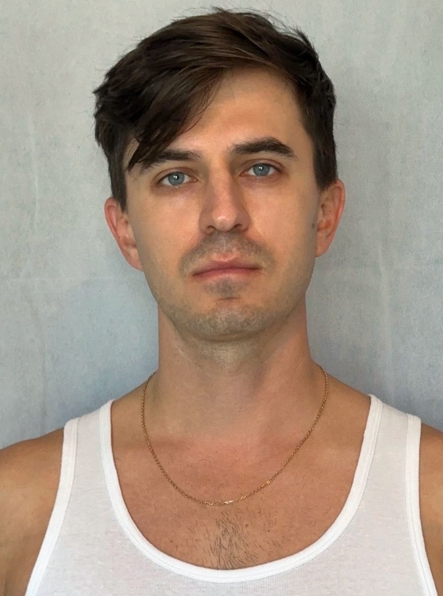 Tim from Dubai | Portfolio & Profile - Model, Hostess, Voice Over | MMG ...