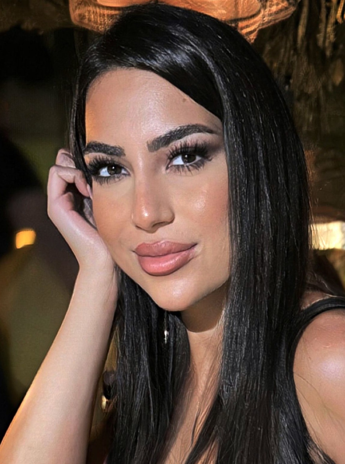 Discover Saras unique portfolio on MMG Talent!