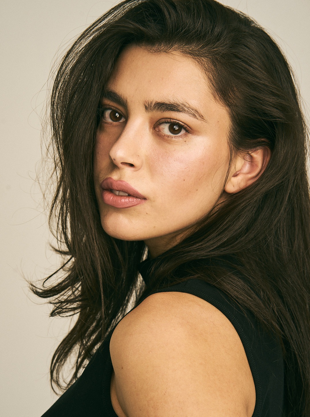 Discover Shushannas unique portfolio on MMG Talent!