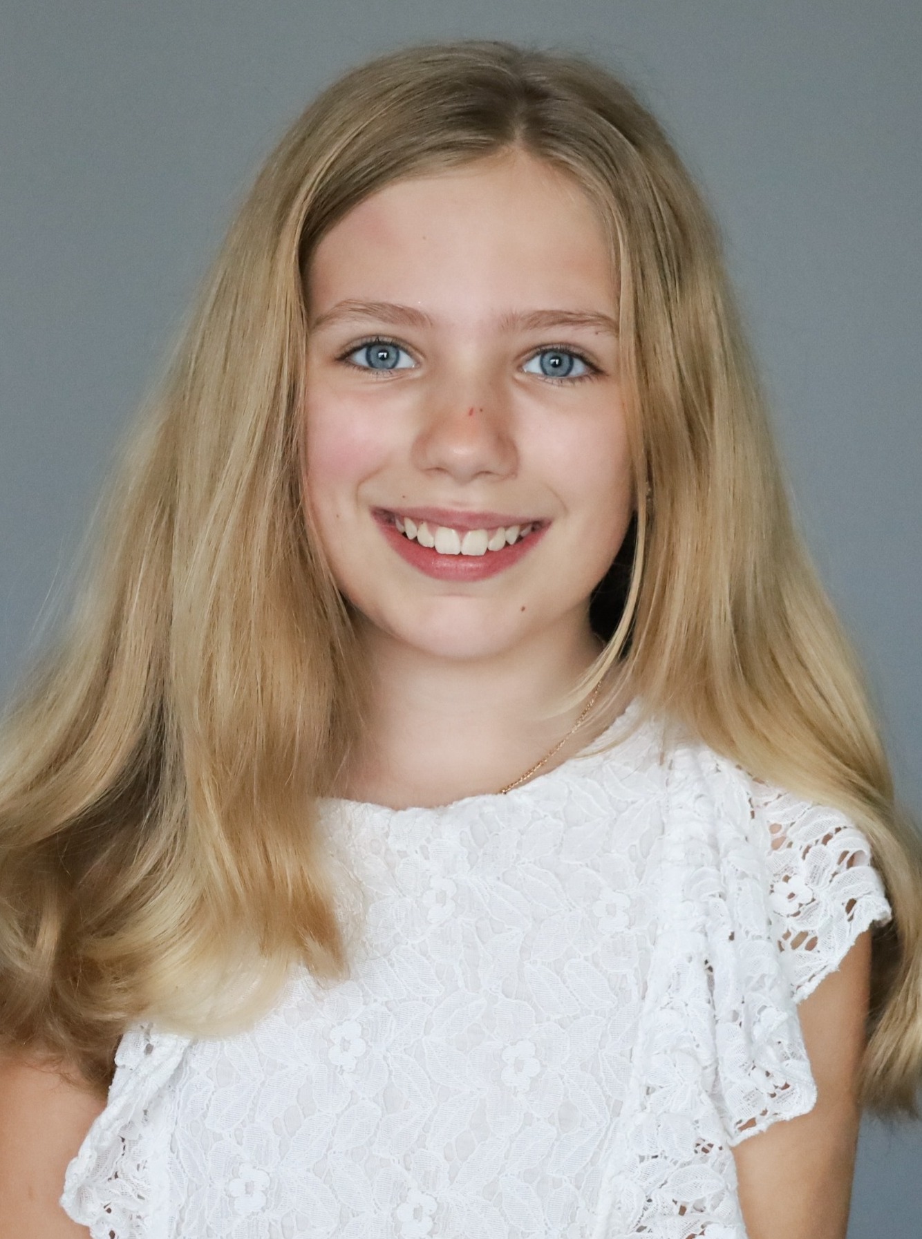 Discover Amelies unique portfolio on MMG Talent!