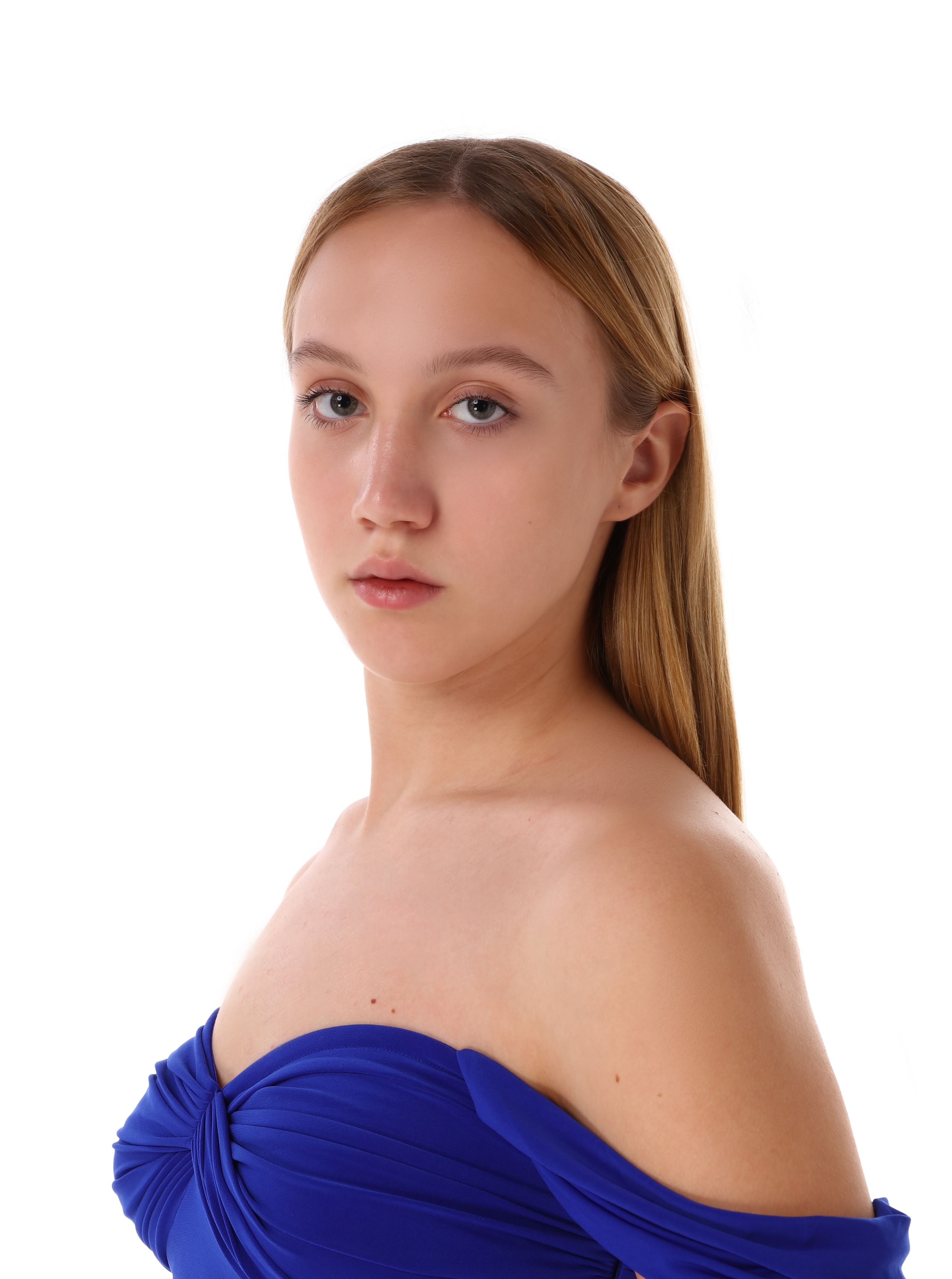 Discover Victorias unique portfolio on MMG Talent!