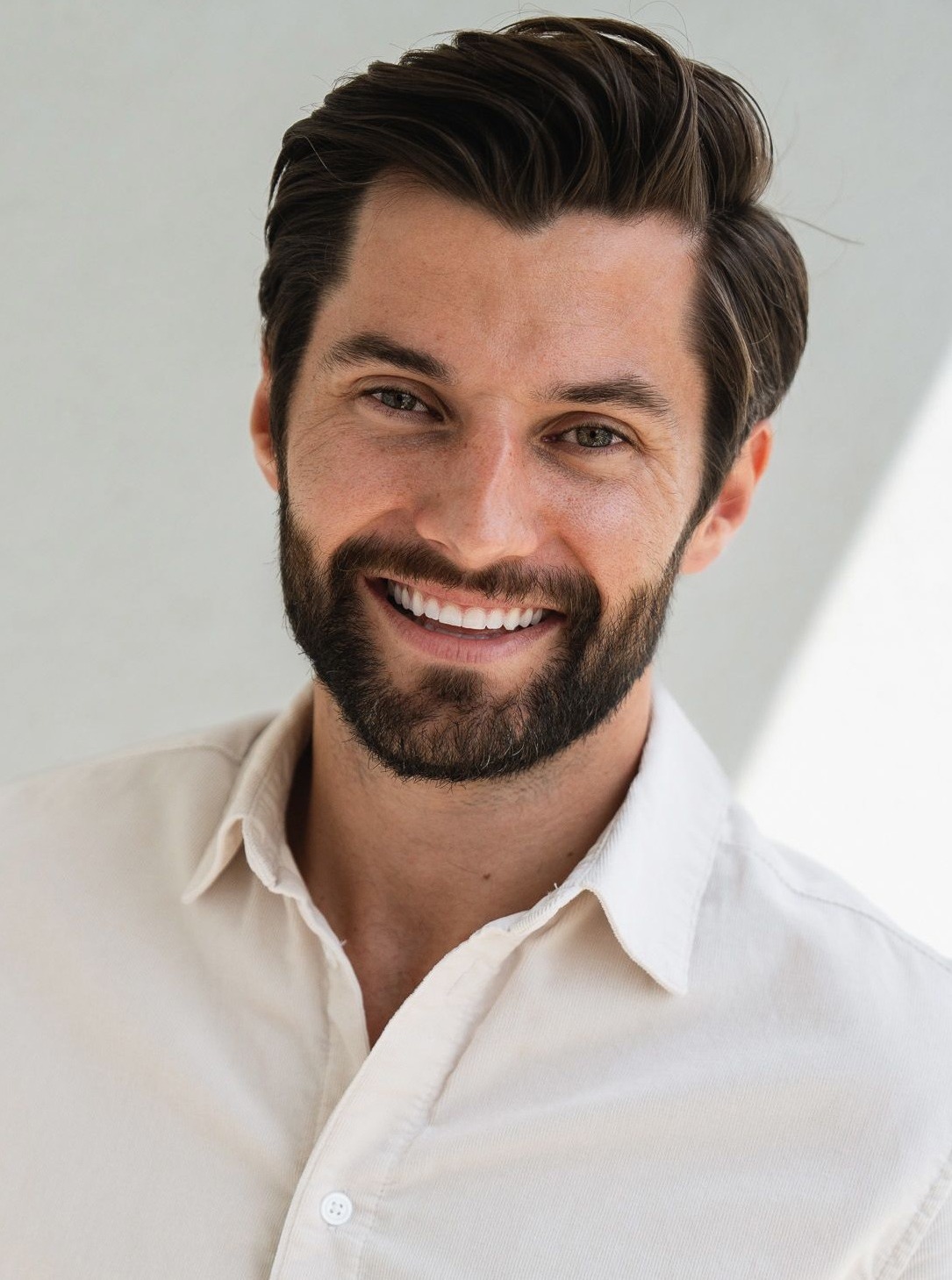 Discover Chriss unique portfolio on MMG Talent!