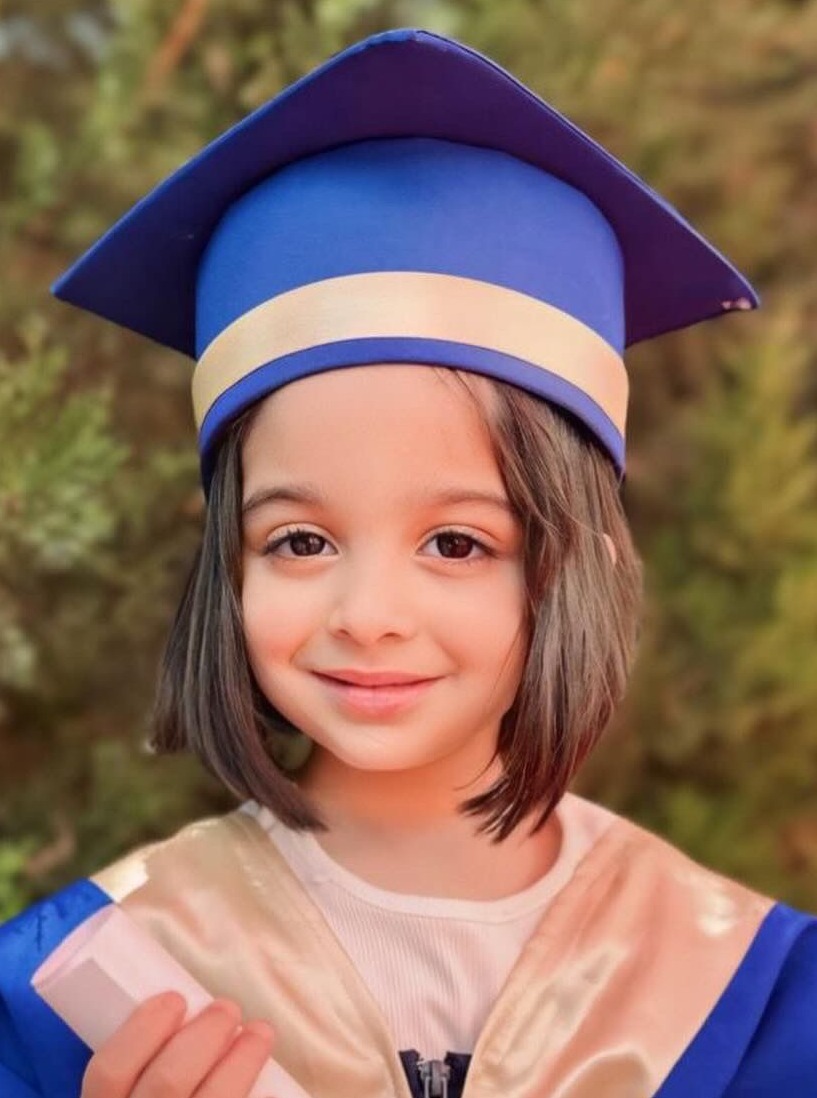 Discover Ghinas unique portfolio on MMG Talent!