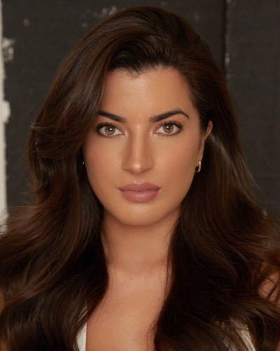 Discover Roses unique portfolio on MMG Talent!