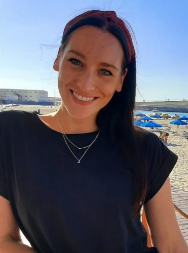 Discover Lauras unique portfolio on MMG Talent!