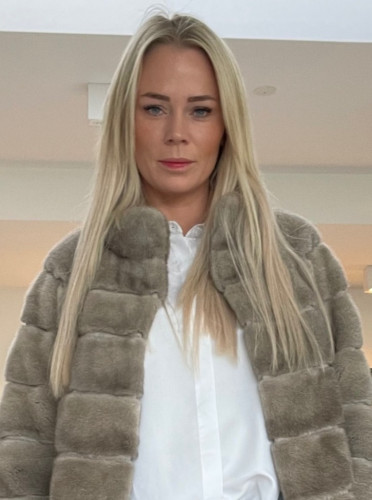 Pernille from Dubai | Portfolio & Profile - Model, Hostess, Actor | MMG ...