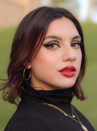 Discover Nillys unique portfolio on MMG Talent!