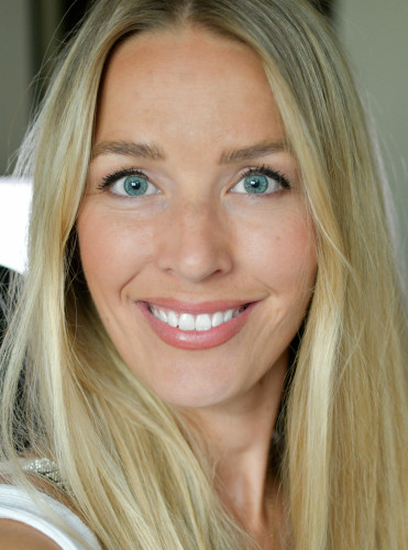 Discover Vanessas unique portfolio on MMG Talent!