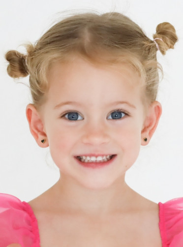 Discover Sofias unique portfolio on MMG Talent!