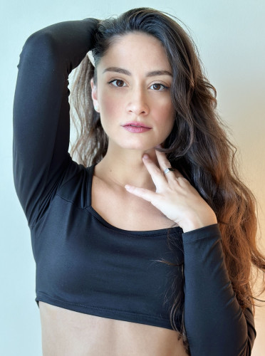 Carla from Dubai | Portfolio & Profile - Model, Hostess, Performer ...