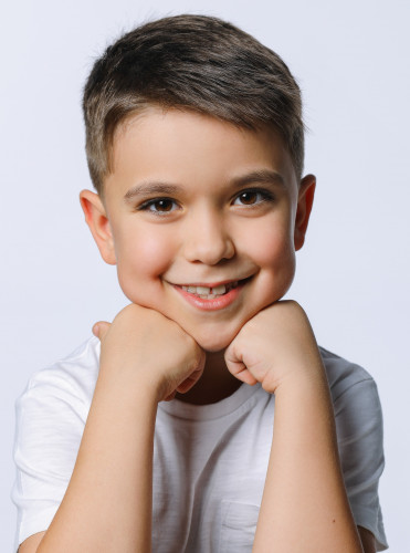 Discover Andreass unique portfolio on MMG Talent!