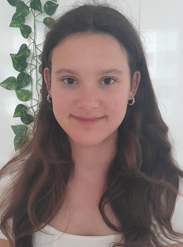 Discover Alexandras unique portfolio on MMG Talent!