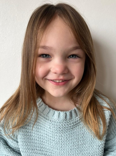 Discover Bailey-Bos unique portfolio on MMG Talent!