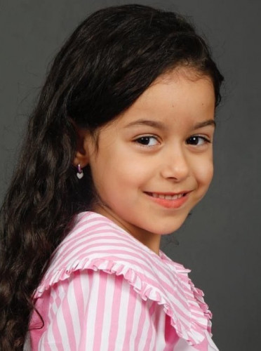 Discover Mayas unique portfolio on MMG Talent!