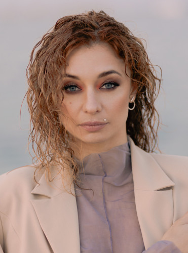 Discover Angelas unique portfolio on MMG Talent!