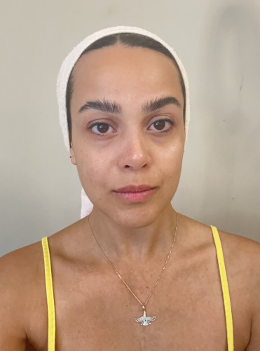 Discover Dinas unique portfolio on MMG Talent!