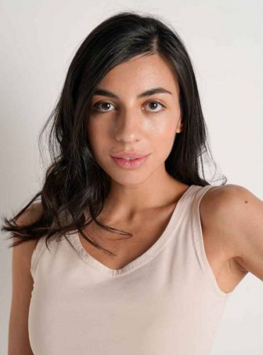 Discover Sabinas unique portfolio on MMG Talent!