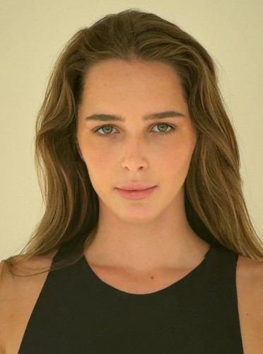 Discover Polinas Unique Portfolio On Mmg Talent