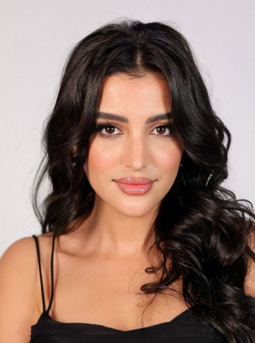 Discover Jihanes unique portfolio on MMG Talent!