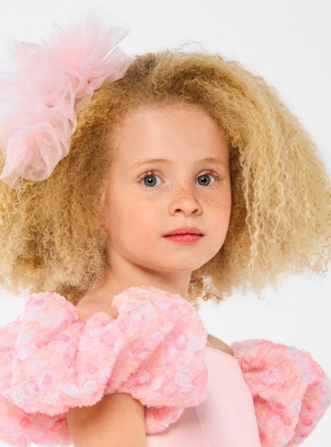 Discover Poppys unique portfolio on MMG Talent!