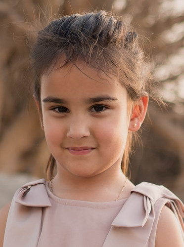 Discover Islas unique portfolio on MMG Talent!