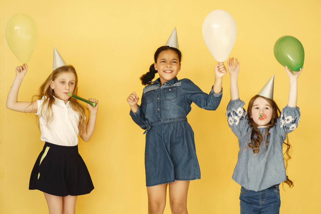 KIDS FOR A LUXURY RETAIL BRAND SHOOT