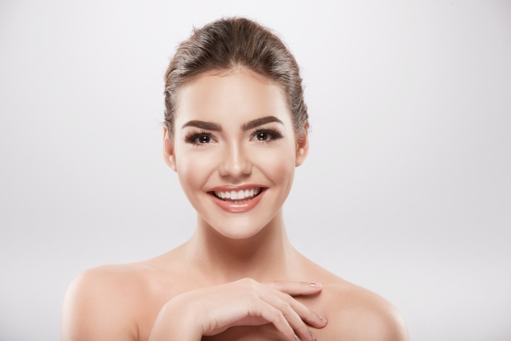 BRUNETTE TALENTS FOR A SKIN CARE SHOOT