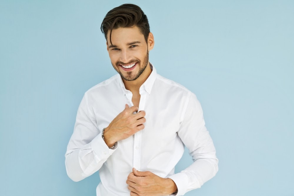 EXPERIENCED ACTOR FOR A TELECOMMUNICATIONS SHOOT